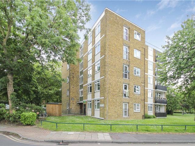 Deeside Road, London SW17, 2 bed flat to rent, £1,950 pcm | PrimeLocation