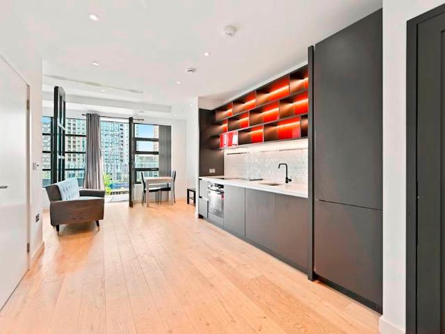 Defoe House, City Island Way, London E14, Studio to rent, £2,300 pcm | PrimeLocation
