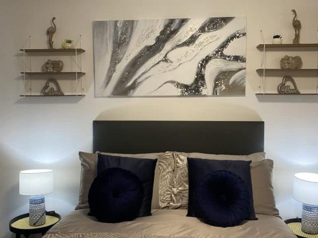 Deighton Road, Huddersfield Amsterdam Apartments for Rent