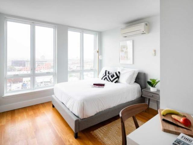 Dekalb Ave 4BR located close to the L and M trains