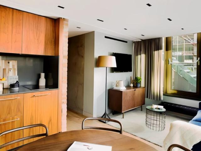 Deluxe 1 Bed Apartment