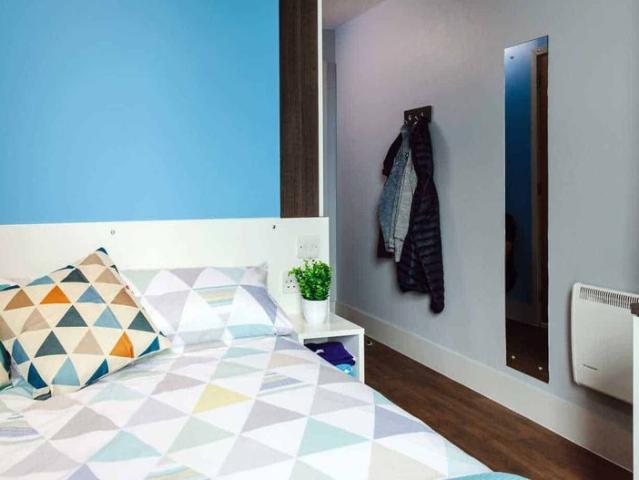 Deluxe Ensuite