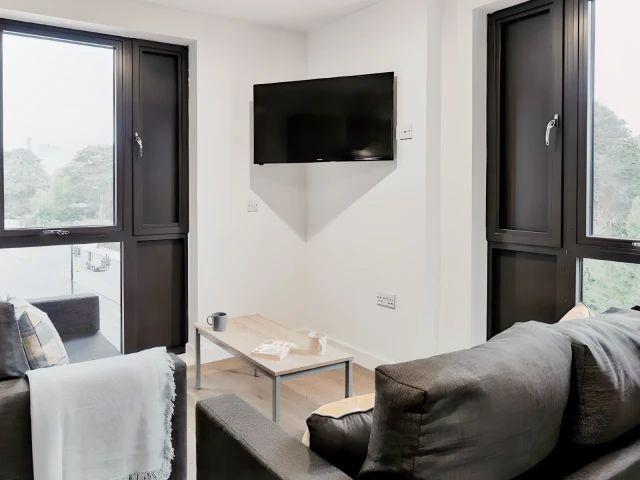 Deluxe Ensuite