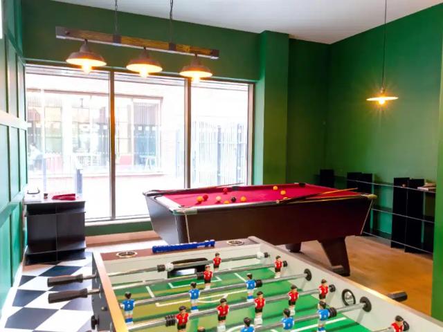 Deluxe Studio A Has an Apartment