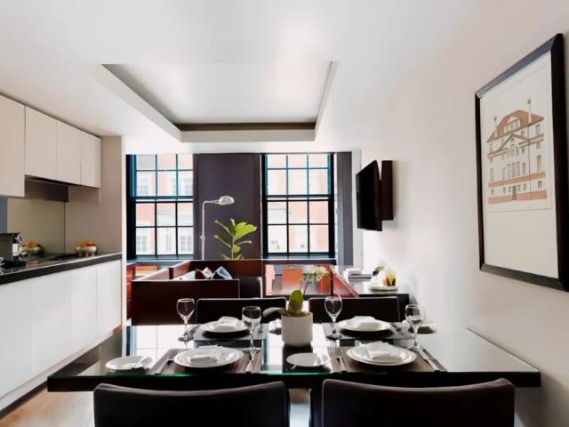 Deluxe Studio Apartment