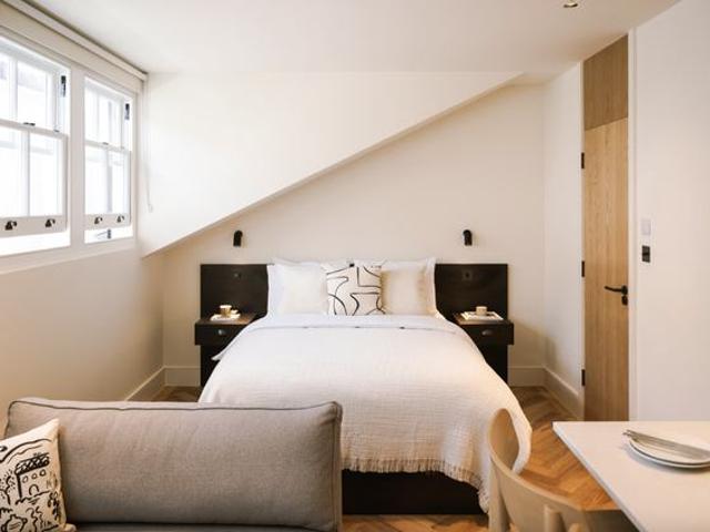 Deluxe Studio | Luxury Studio Apartment in Notting