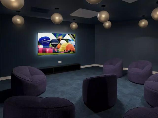 Deluxe Studio