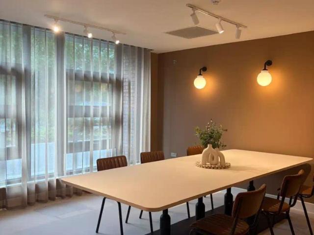 Deluxe Plus Studio – Dual Occupancy