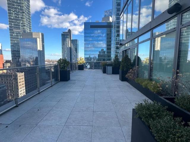 Deluxe Room In One Lic