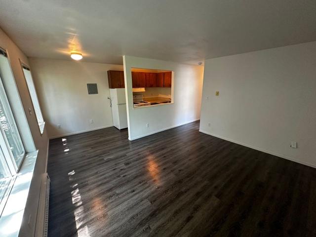 Del Capri 1 Bedroom Apartment for Rent at 4110 12th Ave Ne, Seattle, WA 98105 University District