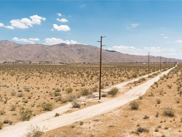 Del Oro, Apple Valley, CA 92308