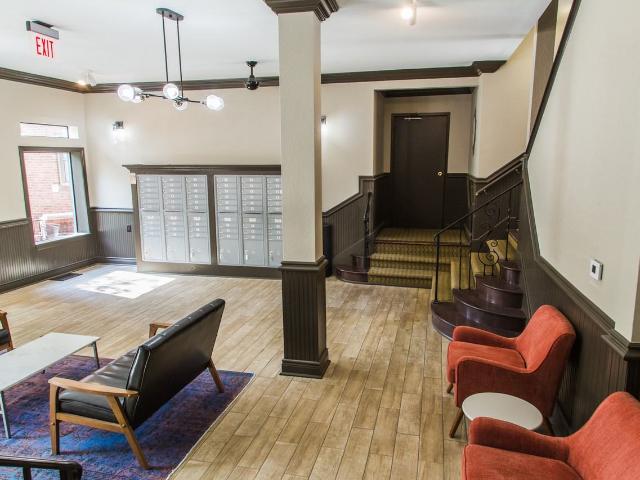Del Monte 1 Bedroom Apartment for Rent at 200 W Armour Blvd, Kansas City, MO 64111 Broadway Gillham
