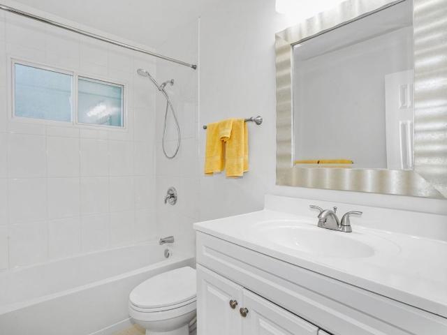 Del Rey Bay 1 Bedroom Apartment for Rent at 3455 Del Rey St, San Diego, CA 92109 Pacific Beach