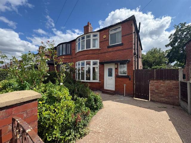 Delacourt Road, Fallowfield, Manchester 3 bed house to rent £1,575 pcm £363 pw