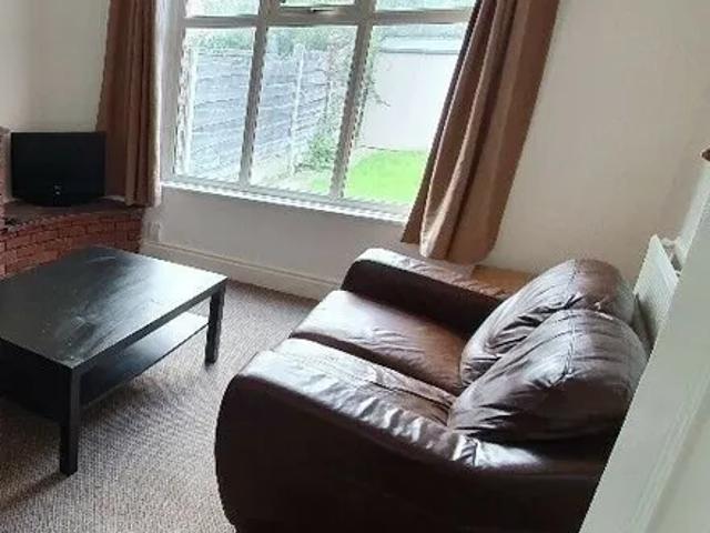 Delacourt Road, Manchester, M14 6BX, United Kingdom | 4 bed house for rent #167489654 | Rentberry