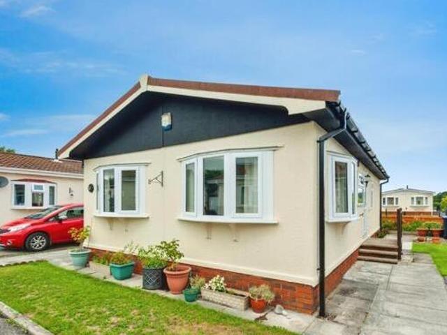 Delamere Road, Norley, 2 Bedroom Park