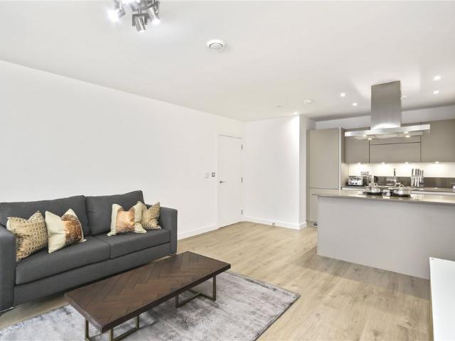 Delancey Apartments, Williamsburg Plaza, E14