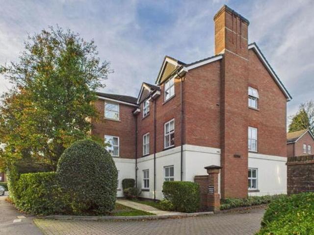 Delancey Court, Wimblehurst Road, 3 Bedroom Flat