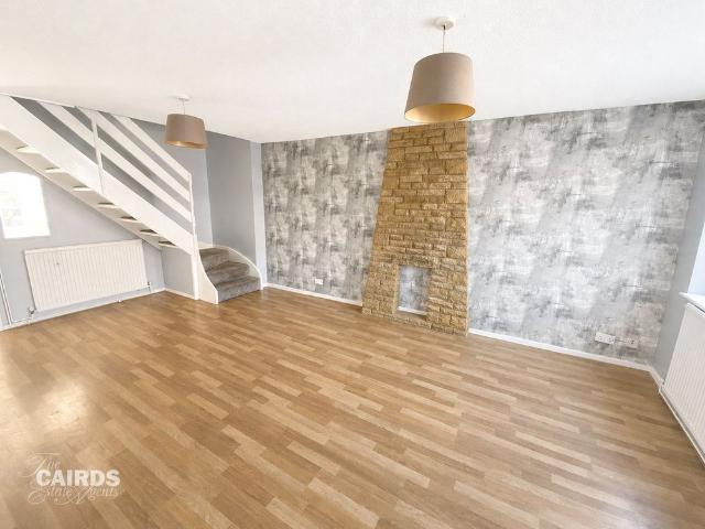 Delaporte Close, Epsom, Surrey, KT17 4AU