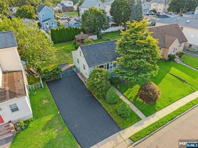 Delawanna Ave, Clifton, Home For Sale