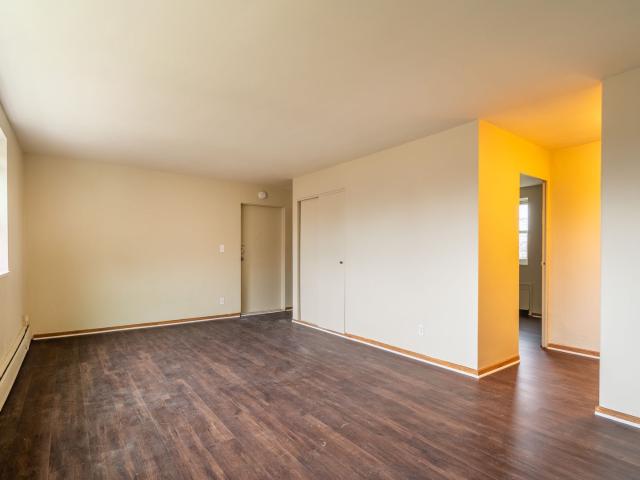 Delaware Ave Apartments