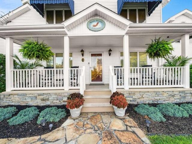 Delaware Ave, Villas, Home For Sale