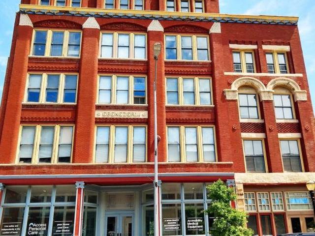 Delaware Lofts Studio Apartment for Rent at 509 Delaware St, Kansas City, MO 64105 River Market