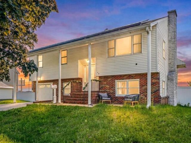 Delaware, Penns Grove, Home For Sale