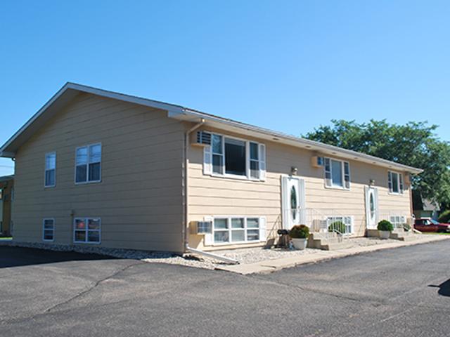 Deldona Apartments