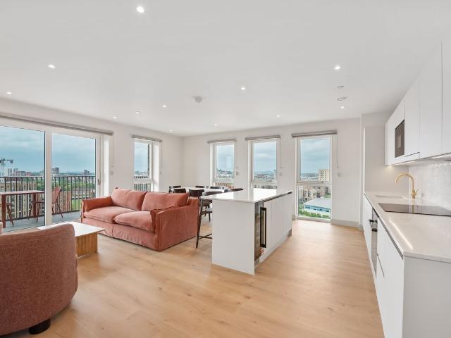 Delfino House, Beaufort Square, Colindale NW9, 3 bed flat to rent, £3,375 pcm | PrimeLocation