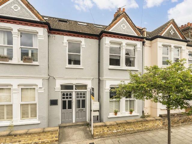 Delia Street, Earlsfield SW18, 3 bed flat to rent, £3,200 pcm | PrimeLocation