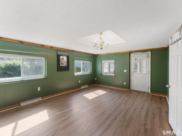 Dell Ave, New London, Home For Sale