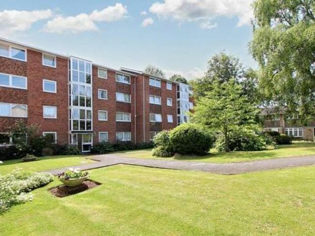 Dell Farm Road, Ruislip, 2 Bedroom Property