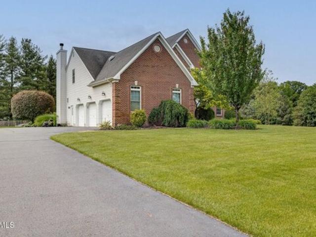 Dellaira Ct, Wrightstown, Home For Sale