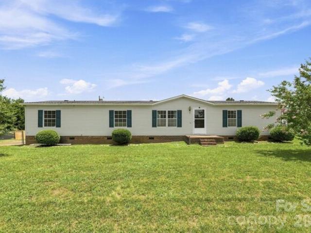 Dellinger Dr, Newton, Home For Sale