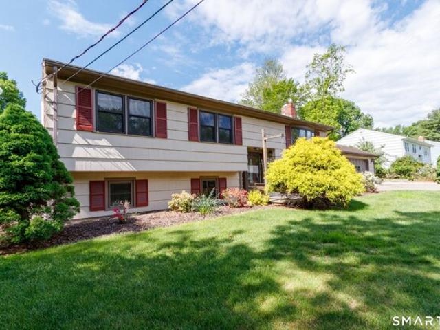 Dellwood Dr, Milford, Home For Sale