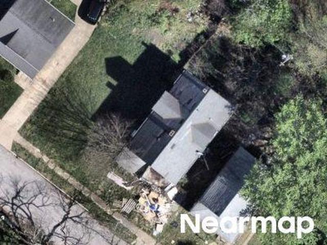 Delmont Ave