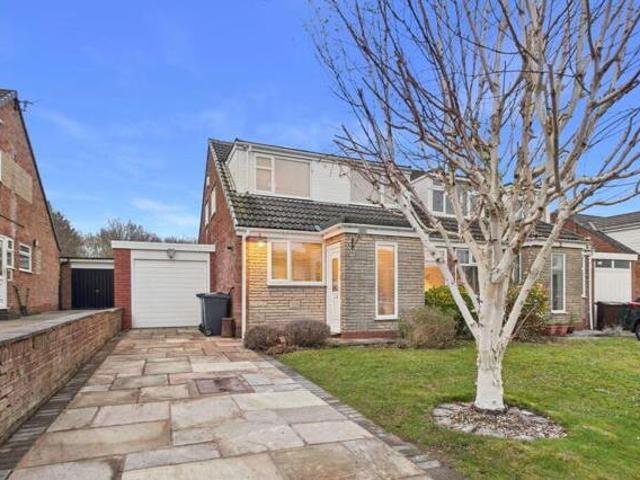 Delph Common Road, Aughton, 4 Bedroom Semi detached