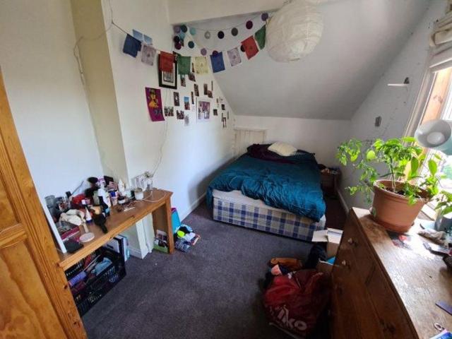 Delph Lane, Leeds 7 bed house to rent £3,670 pcm £847 pw