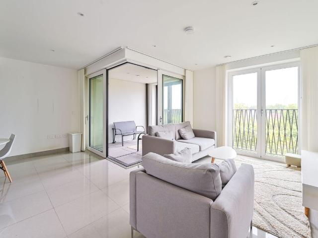 Delphini Apartments, Elephant And Castle, London SE1, 1 bed flat to rent, £3,000 pcm | PrimeLocation