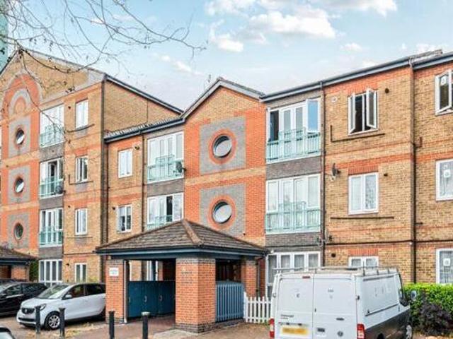 Deptford Wharf, London, 2 Bedroom Flat