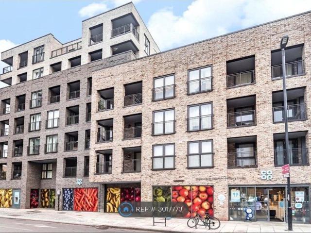 Deptford Bridge, London SE8, 2 bed flat to rent, £2,090 pcm | PrimeLocation