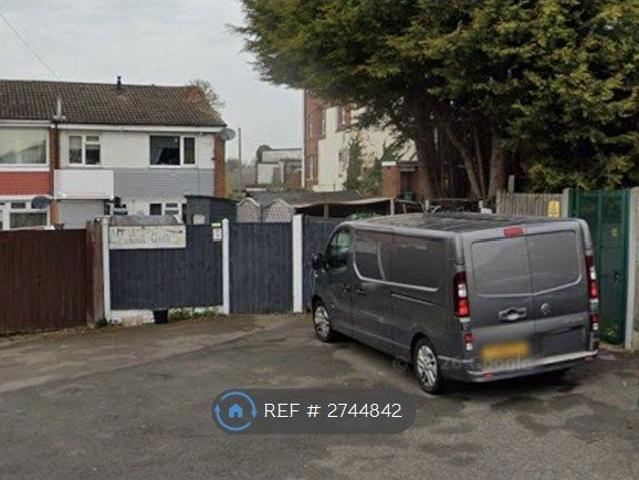 Deptford Crescent, Nottingham NG6, 4 bed semi detached house to rent, £1,495 pcm | PrimeLocation