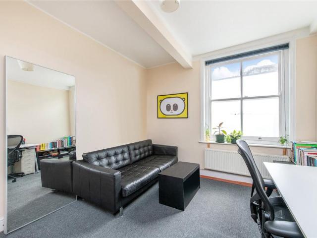 Deptford High Street, London, SE8 1 bed flat to rent £1,600 pcm £369 pw