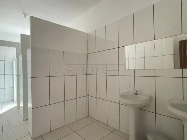 Depósito em condomínio com 604m²