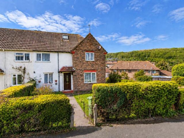 Deposit Alternative Available, Hillside BN2, 4 bed semi detached house to rent, £2,250 pcm | PrimeLocation