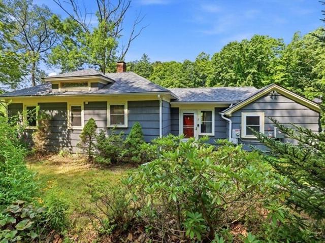 Depot Rd, Williamsburg, Home For Sale