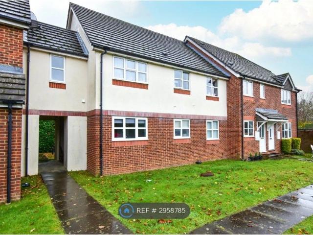 Derwent Close, Amersham HP7, 2 bed maisonette to rent, £1,900 pcm | PrimeLocation