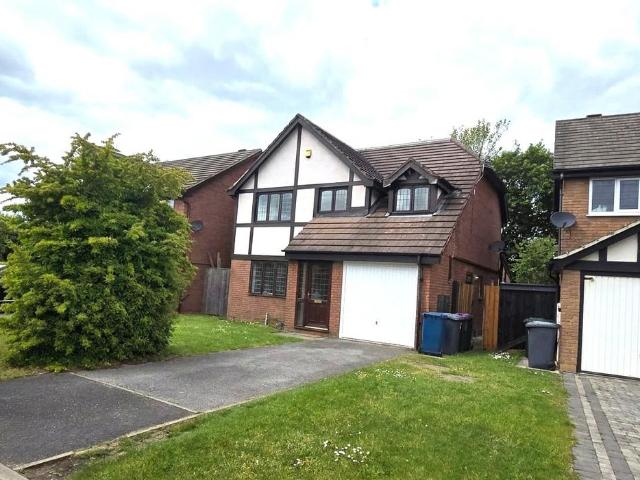 Derwent Close, Gamston, Nottingham, NG2 4 bed detached house to rent £2,100 pcm £485 pw