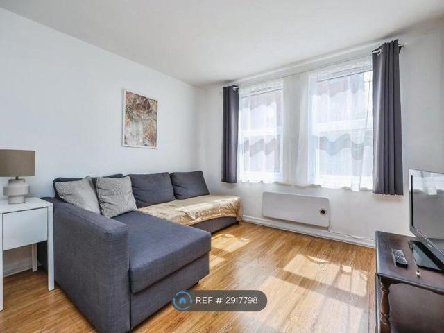 Derwent Court, Nottingham NG7, 2 bed flat to rent, £950 pcm | PrimeLocation